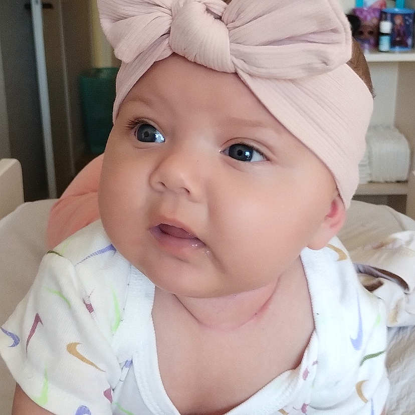 Assya : Signification, origine, personnalité et popularité du prénom bébé