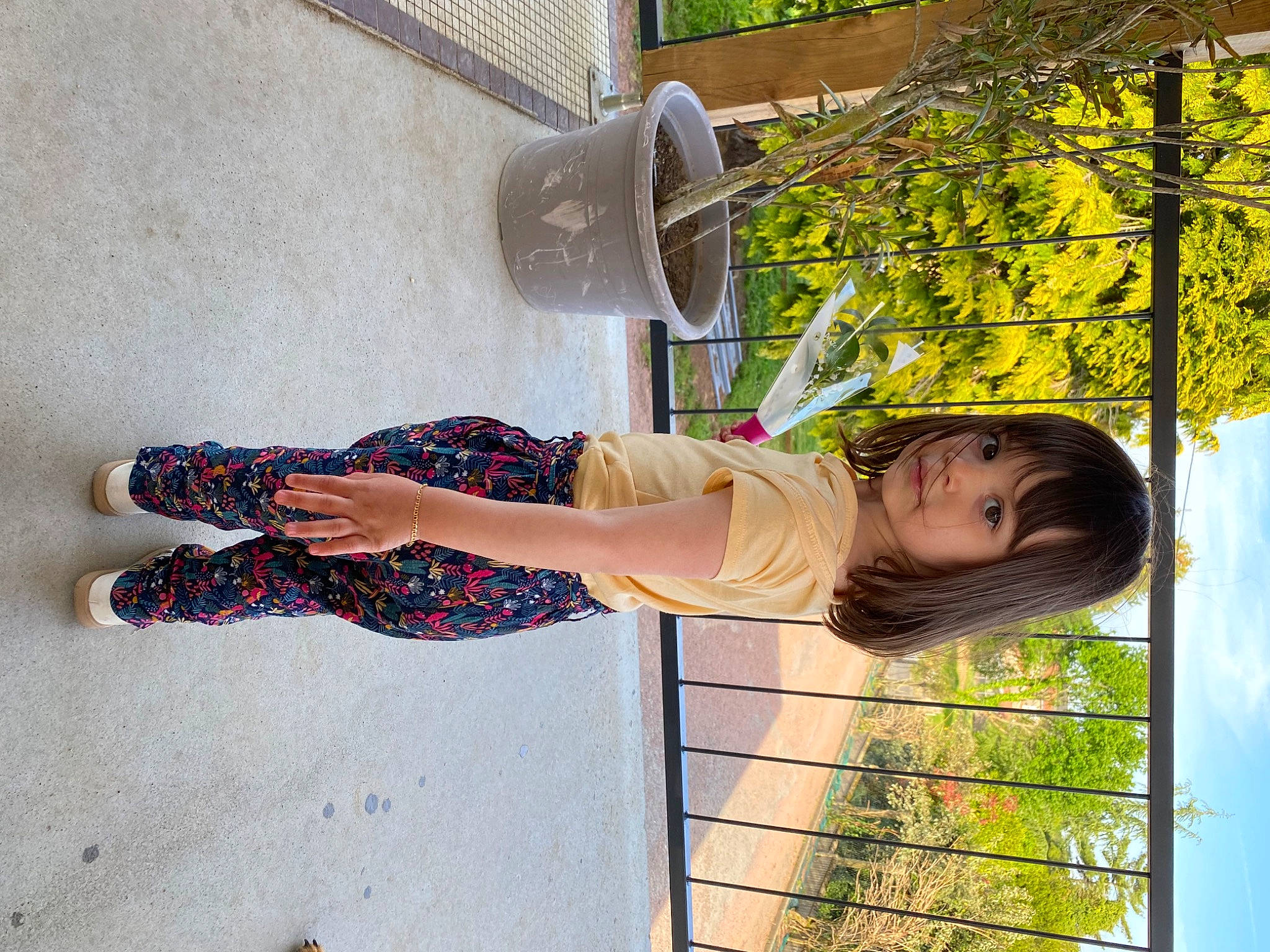 Laly : Signification, origine, personnalité et popularité du prénom bébé