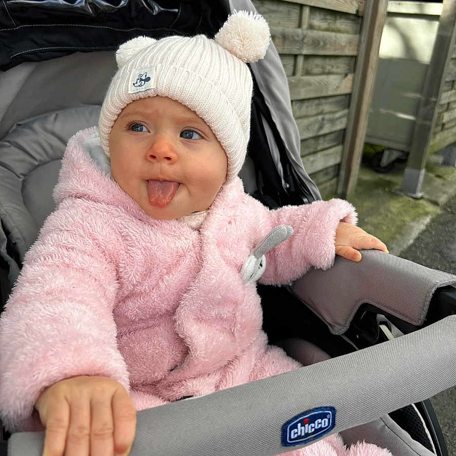 Alyssa : Signification, origine, personnalité et popularité du prénom bébé