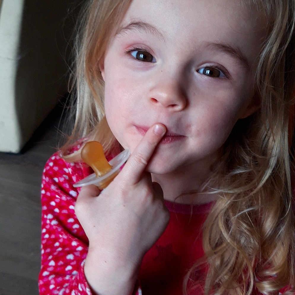 Lison : Signification, origine, personnalité et popularité du prénom bébé